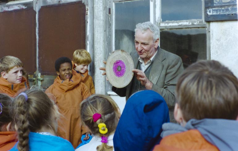 How to process scanned colour negatives